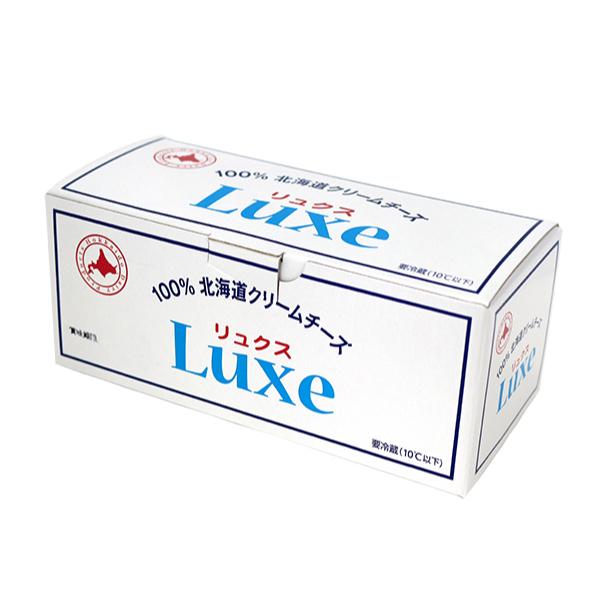 【冷蔵便でのお届けとなります】北海道産の良質な牛乳を100%使用。口どけが良くフレッシュでクリーミーな味わいが特徴のクリームチーズです。レアチーズケーキにオススメ。そのままサラダや生ハムと一緒におつまみとしてもお召し上がりいただけます。
