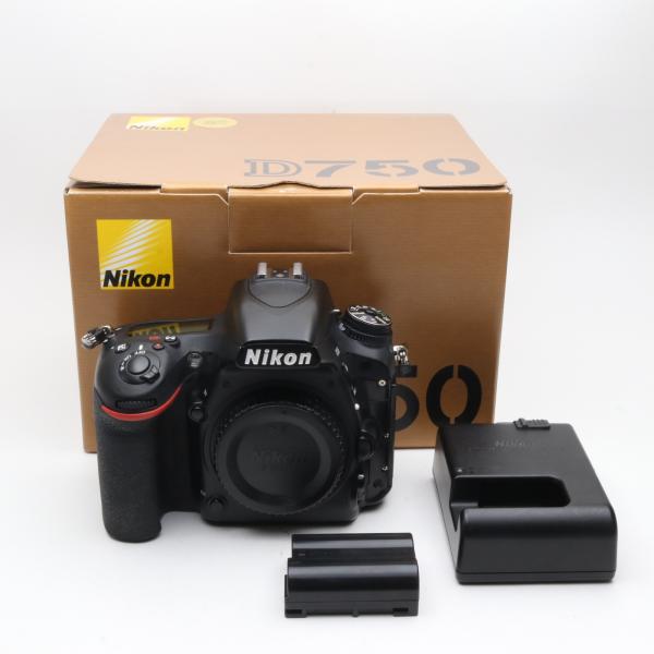 【安心の30日間返品保証付き】【状態ランク】B品【商品状態】・外観キズ、スレが見られますが、致命的なダメージは無い状態です。左手グリップゴム部分が欠損してます。・ファインダー：多少のチリの混入が見られます。・液晶画面：多少のスレや細かいキズ...