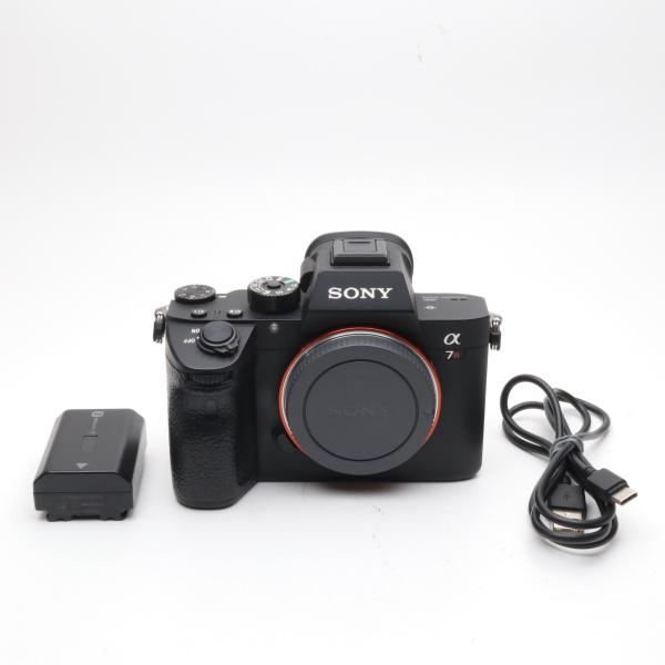 【安心の30日間返品保証付き】【状態ランク】B品【商品状態】・外観キズ、スレが見られますが、致命的なダメージは無い状態です。・ファインダー：多少のチリの混入が見られます。・液晶画面：多少のスレや細かいキズがございますが、使用には問題ございま...