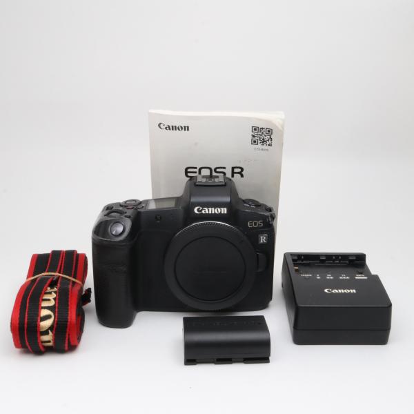 【安心の30日間返品保証付き】【状態ランク】B品【商品状態】・外観キズ、スレが見られますが、致命的なダメージは無い状態です。全体的にスレ、キズ多めです。・ファインダー：多少のチリの混入が見られます。・液晶画面：多少のスレや細かいキズがござい...