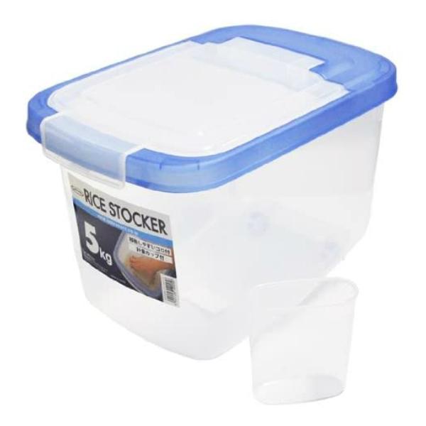 キャスター付の便利なライスストッカーです。シンクの下や棚の下から引き出せます。目盛り付きの計量カップ付きです。■製品スペックサイズ：約20×29.5×20.5cm容量：6.8L(5kg)材質：ポリプロピレン、ABS樹脂日本製