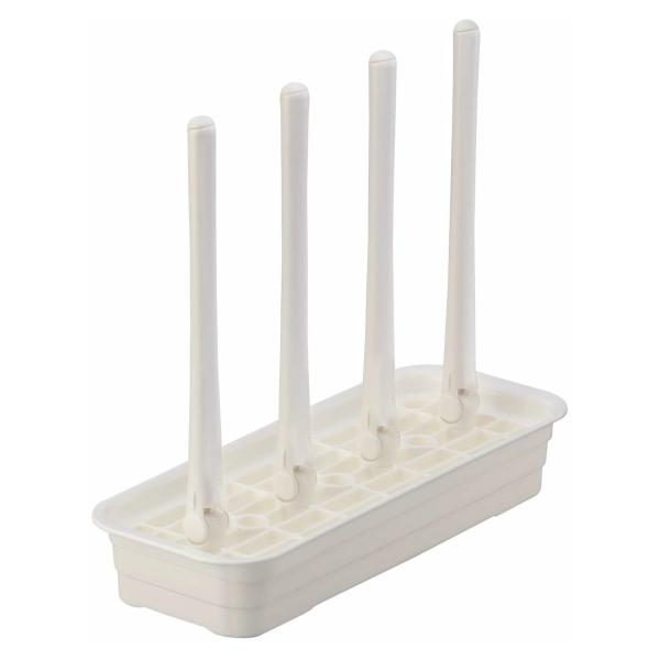 コンパクトサイズの水切りスタンドです。シンク周りのちょっとしたスペースに置けるスリムサイズ。ボトルや水筒、牛乳パック等の水切りにも便利です。ポールが開き4段階の角度に調整ができるので袋等の水切りに使えます。ポールの位置は自由に変えることがで...