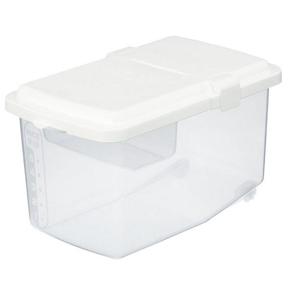 5kgのお米を入れることができる米びつです。後部にはキャスターが付いているので重い米びつの移動も簡単です。底に傾斜がついており、残り少なくなったお米も簡単に取り出せます。お米をすくいやすい計量カップが付いています。付属のスライドポケットに古...