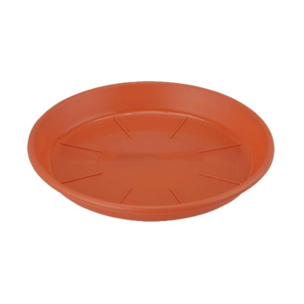 シンプルなデザインのプラスチック製の浅皿。■製品スペック外形サイズ：約21×21×2.7cm(横幅×奥行×高さ)材質：ポリプロピレン製造：日本＜おすすめポイント＞プラスチック鉢皿 受け皿 園芸 ガーデニング シンプル ベーシック 茶色