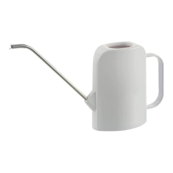 細くやさしい水が根元に注げるレクタングル型のピッチャーです。極細ステンレスノズルなので、水が細く出て、小さな植物の根本に届きやすく、やさしく水やりができます。文庫本のようなスマート形状で、狭い場所にもすっきり収納できます。液肥の希釈に便利な...