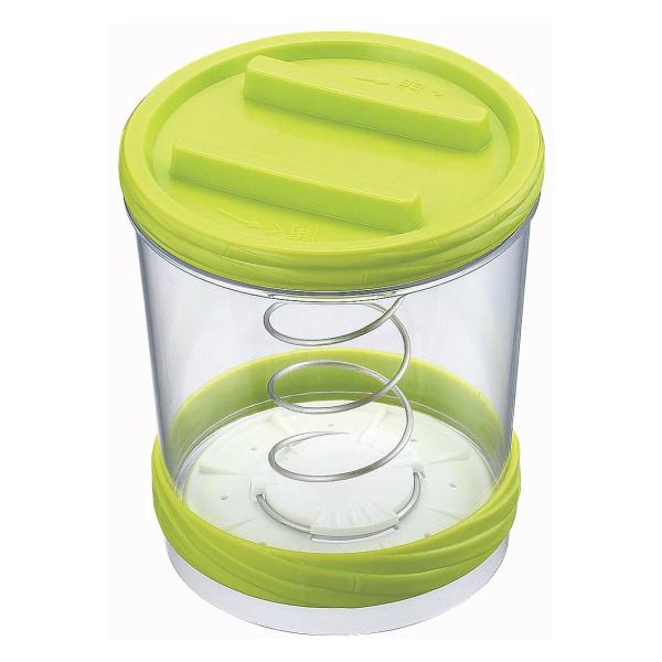 食材を入れてフタを閉めるだけで簡単に浅漬けができます。3〜4人分くらいの漬物が作れる大きめサイズです。容器は重ねて冷蔵庫で冷やせます。スプリング付きの押し板が蓋と一体化しています。■製品スペックサイズ：約15×15×13cm材質：PP樹脂、...