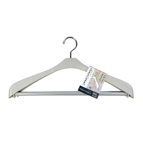 衣類の肩口に沿う丸みをもった形状でジャケットの型崩れを防ぎます。ラバー状の滑り止めストップバーがズボンのずり落ちを防ぎます。フックは回転するので便利です。■商品スペックサイズ：約42×2.5×21.5cm(幅×奥行×高さ)材質：ポリプロピレ...