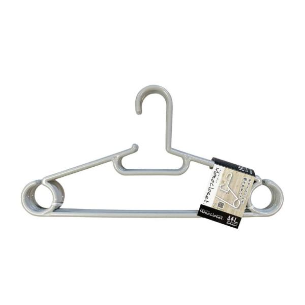 シンプルなデザインのハンガーです。機能付きのウェアもキレイに掛けられます。サイドが円状になっているので、キャミソールが掛けやすくなっています。型崩れしにくいからいつでもサッと取り出せます。■商品スペックサイズ：約41×0.8×20cm(幅×...