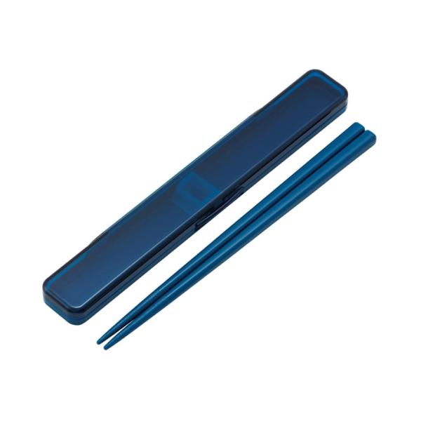 シンプルでナチュラルカラーの箸・箸箱セットです。箸が上下左右に動かない防音クッションが付きなので、持ち運びの際もカチャカチャと音が鳴りません。銀イオンの抗菌加工がしてあります。食器洗い乾燥機の使用ができます。■製品スペック箸箱サイズ：約19...