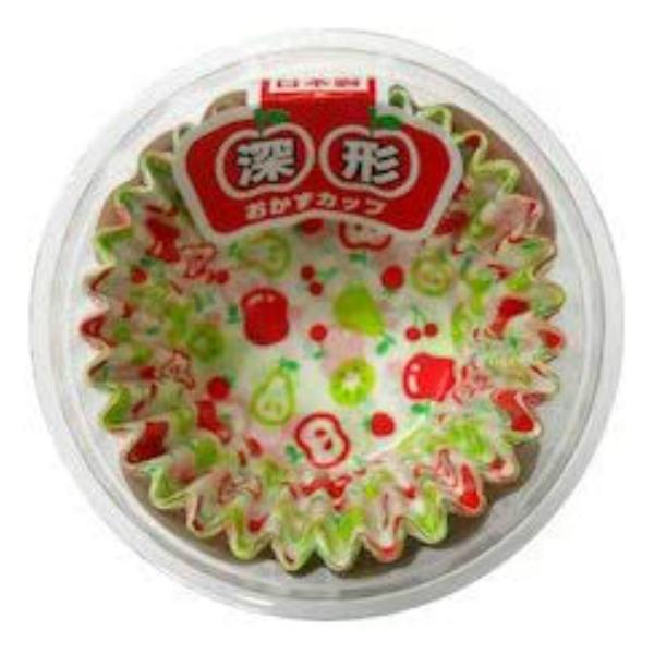 かわいいフルーツ柄のおかずカップです。35mmの深型なので2段弁当箱などにピッタリです。2色のアソートです。電子レンジ・オーブンの使用ができます。■製品スペックサイズ：約4.5×4.5×3.5cm材質：PBT樹脂、紙入数：54枚日本製＜おす...