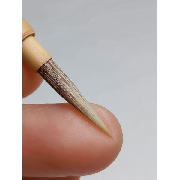 【発売日：2025年01月09日】穂首サイズ：約4ｘ20ｍｍ軸の長さ：約18.5ｃｍ材質：狼毫など純動物毛★鼠鬚面相大、中も販売中♪
