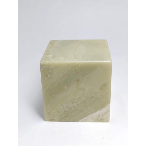 【発売日：2025年01月15日】商品情報状態：新品彫面サイズ約：5.5ｘ5.5ｃｍ（天然石）高さ約：５ｃｍ★使用済みの印材、大変申し訳ございませんが返金返品交換保証はございませんのでご了承ください。結構古い仕入れの商品、比較的に彫りやすいです。