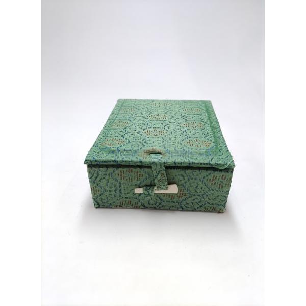 【発売日：2025年02月04日】外寸サイズ：約9.3ｘ8ｘ3.5cm2.4/2.5角、高さ5.ｃｍまで印材用箱です