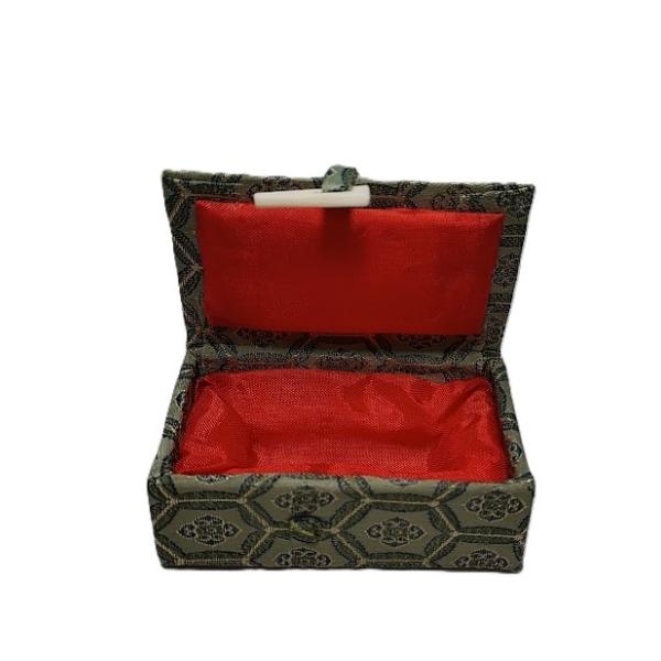 【発売日：2025年01月29日】外寸サイズ：約85ｘ50ｘ30ｍｍ1.8ｃｍまで、高さ５ｃｍまで印材用箱です