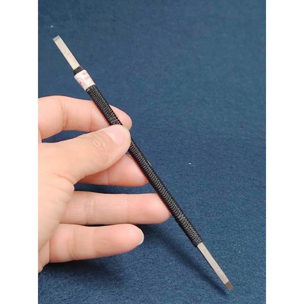 【発売日：2025年02月17日】サイズ：刃幅約(1)2ｍｍと(2)４ｍｍ　　　   全長約16ｃｍ　　　　両端刃がある印刀。両端のサイズ2ｍｍと４ｍｍとなります。