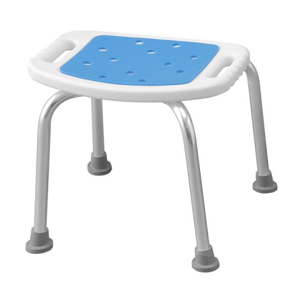 ・ゆったりとした座面で安定感のあるシャワーチェアです。・取手付きで立ち上がり時の負担を軽減します。・チェアの両サイドには、手にフィットする取っ手付。座るとき・立ち上がるときにしっかり掴め、力も入れやすい。・しっかりと接地する脚にはゴム付。滑...