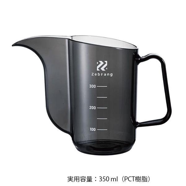 お湯の動きが見える半透明のデザインで抽出のコントロールがしやすくなり、ハンドドリップをサポートします。また、コーヒーをドリップする際はお湯を細く注ぐことが大切ですが、注ぎ口の先端が細いため、お湯を細く注ぎやすいデザインです。実用量：350m...