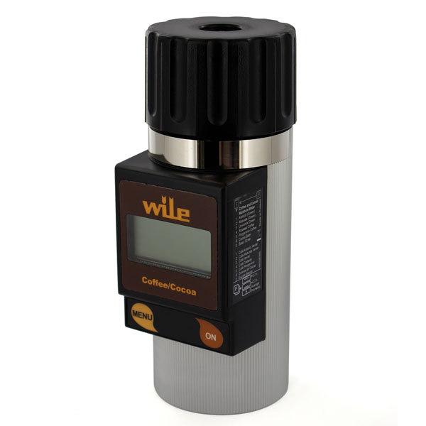 コーヒー豆に特化した豆水分計です。各種コーヒー豆の水分量が計測できます。【 特長 】簡易操作非破壊測定高い精度と信頼性+/- 0.5％ （標準的コーヒー豆）自動温度調整機能平均値計算機能
