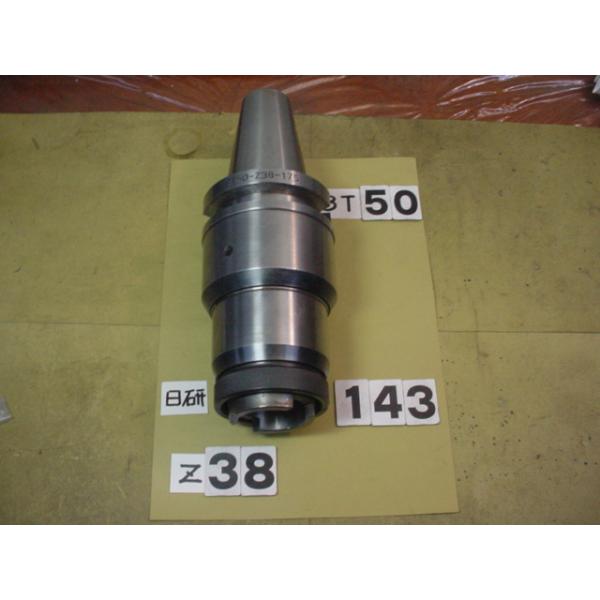 BT50番の　日研工作所製のタッパーの 中古品です。型式は　シャンク側BT50-Z38-175です。専用のZK38やZKN38タイプのコレットを交換することでミリ目でM18からM38まで　ガスタップでP3/8〜P1インチまでのタップ加工で使...