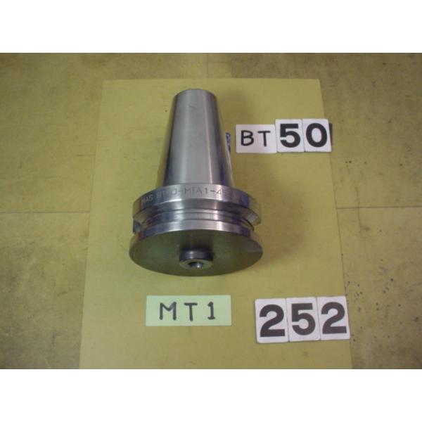 BT50番の　テーパーシャンクホルダー　の 中古品です。型式は　BT50-MTA1-45です。MT1シャンクのテーパードリルやリーマなどで使用できます。写真現状有姿渡しでご入札ください 　BT50-252