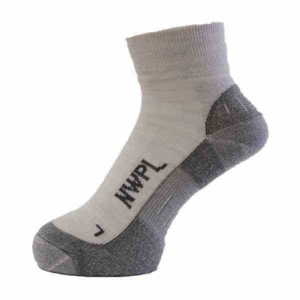 【発売日：2023年04月08日】足病医学の治療にインソールを作っているNWPL(Northwest Podiatric Laboratory)足病医学のバイオメカニズムに基づいた機能設計を実現したコンディショニングサポートソックス最も薄手...