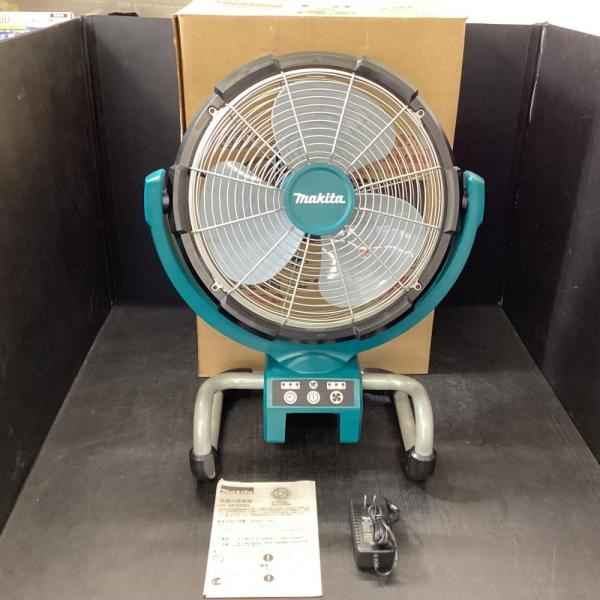 ご覧いただきありがとうございますmakita/マキタ CF300DZ(14.4V/18V) 充電式産業扇です状態：中古美品・動作確認しましたが問題ありませんでした・写真に写っているものが全てです・傷や汚れは写真をご確認ください・店頭販売品の...