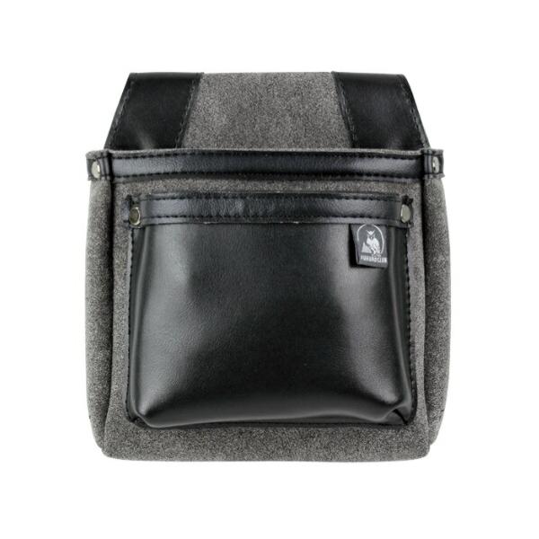 ふくろ倶楽部伝説 チョイ釘 「黒」HB-103K仕事で使うだけでは勿体ない。ON⇔OFF 使いわけができるスタイル。仕事の道具⇔スマホや財布、シーンによって色々使える。釘袋に入り切らない道具用サブポケットシリーズチョイ入れに便利なミニ釘袋本...