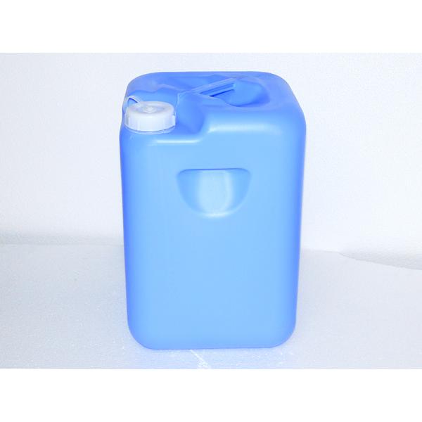 現場作業の必需品。持ち運びが簡単な簡易トイレのタンク