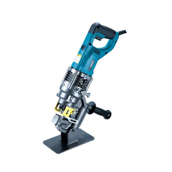 マキタ　電動パンチャ　ＰＰ２０１【最大穴あけ能力】　SS400相当品：穴径Φ20mm/板厚8mm　SUS304：穴径Φ20mm/板厚6mm【電源/電流】単相100V/7.5A【消費電力】710W【質量】10.6kg【コード】5ｍ【標準付属品...