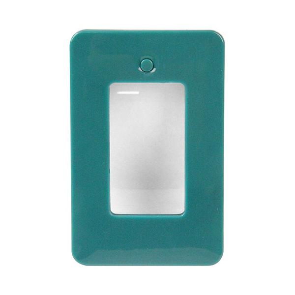 【特徴】カードサイズの拡大鏡として、財布、名刺入れ、定期入れなどに入れられて、外出先でも便利に使用できます。【用途】外出先で細かい字の閲覧。【仕様】●色：グリーン。●倍率：約2倍。【材質】●本体：ABS樹脂。●レンズ：アクリルレンズ。【サイ...