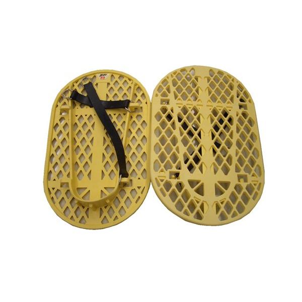 【特徴】足跡が残らないので作業が能率的です。FRP樹脂製で非常に軽く、作業能率抜群で効率が上がります。汚れも水洗いで簡単に落ちます。【用途】土間用シューズ。【仕様】●全長：342mm。●横幅：200mm。●重量：650g。【材質】●FRP樹脂製。