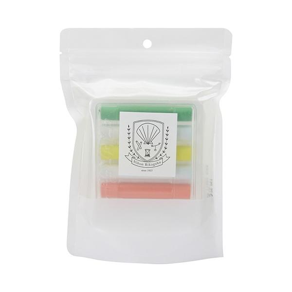 【特徴】主原料は、歯磨などに使われる炭酸カルシウムですから、安心して使えます。スクールシリーズオリジナルの組み合わせで6本入ってます。【用途】チョーク。【仕様】●サイズ：長さ63×直径11.2mm。●色：緑・黄・橙・白。【材質】●炭酸カルシ...