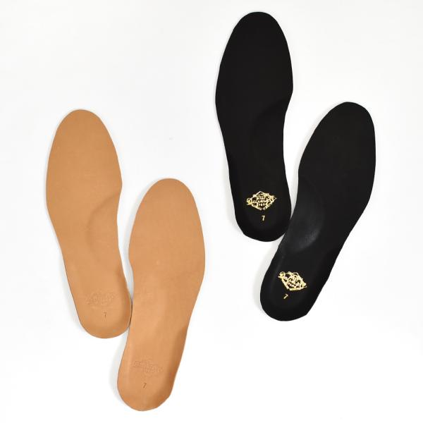 スタックマン専用に開発されたインソールです。東京都台東区で製造されており、表面のレザーには耐久性の高いステアハイドを使用しています。中にクッション性の高いウレタン素材を使用しており、長時間の着用に対して疲れを軽減してくれます。素材レザーウレ...