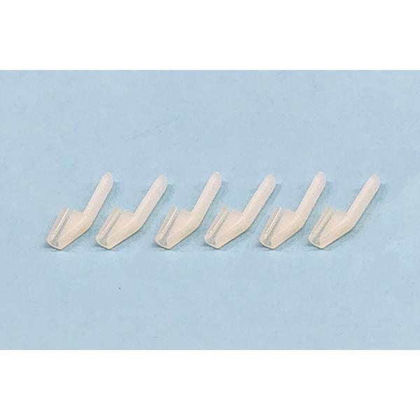 Zベンダーを使わずにピアノ線をコントロールホーンやサーボホーンに取り付ける部品。1.8ｍｍや2.0ｍｍのピアノ線に対応。　6入り