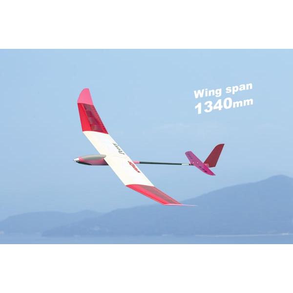 PILOT ピオニー レッド DX (11333)フィルム貼り完成機 電動グライダー ラダー機ブラシレスモーターと折ペラスピンナーハブセット、ブレードが付属のＤＸ仕様です。メーカー:OK模型・ 飛行の難易度：入門者向け・ 機体の完成状態：フ...