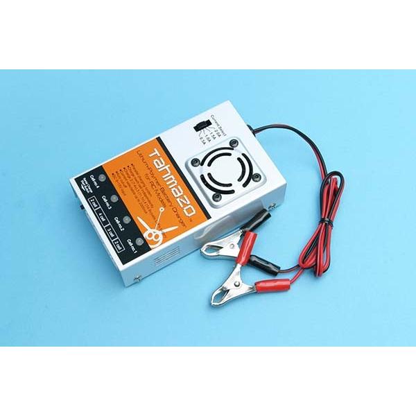 Tahmazoリポ用XHタイプコネクター装備SCVコネクターの付いたリポの専用充電器。充電は2〜4セルまで充電できます。2セルならば2個同時に充電が可能。各セルを並列で充電するので、セル間の電圧差がなくなり、安全、確実にバランス充電が可能で...