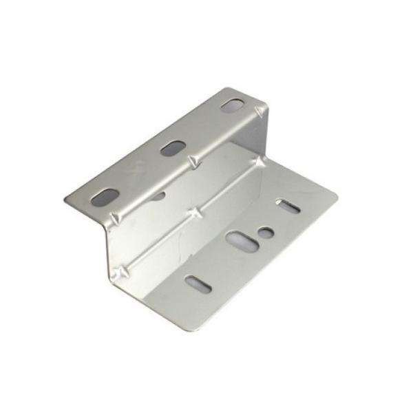 【商品名】槌屋ヤック 車高灯用取付ステー Z型 ステンレス(厚さ1.5mm) [CV-185]【各種仕様】■入数：1個■品番：CV185■仕様：Z型■サイズ：135×85(55+35)×H40mm■材質：ステンレス(厚さ1.5mm)