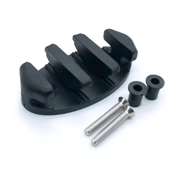 ■インターコムマリン社製　フェンダーロープグリッパー　お得な2個セットプラスチック製のグリッパークリートで、クリートの溝部分にロープを通すだけでロープを結ばなくても固定できます。交互に突起を通るようにロープを通し溝にはめることで、溝とのグリ...