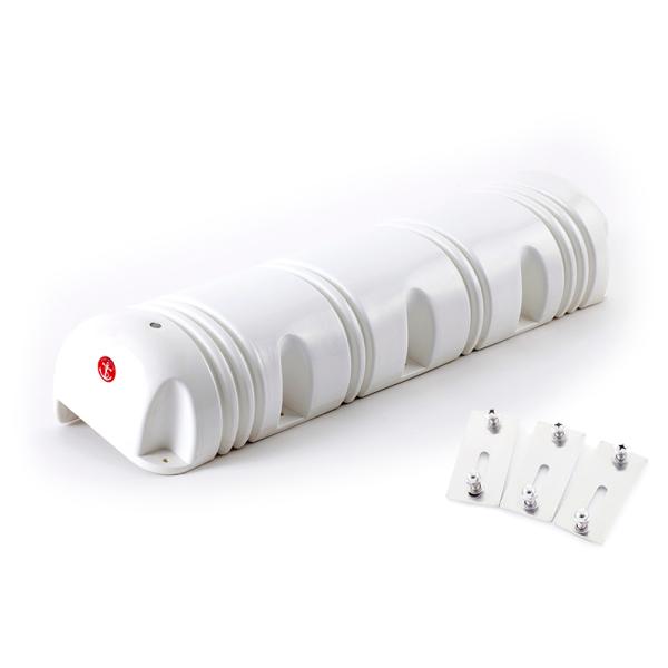 ■マリーナの桟橋に設置して使用するドック用バンパー。離着岸時の衝突から愛艇を優しく守ります。船体を破損する確率が一番高いのが着岸ですが、このバンパーがあれば、1人で桟橋に着岸する場合や初心者で操船に自信がない場合、また、風の強い時などにも安...