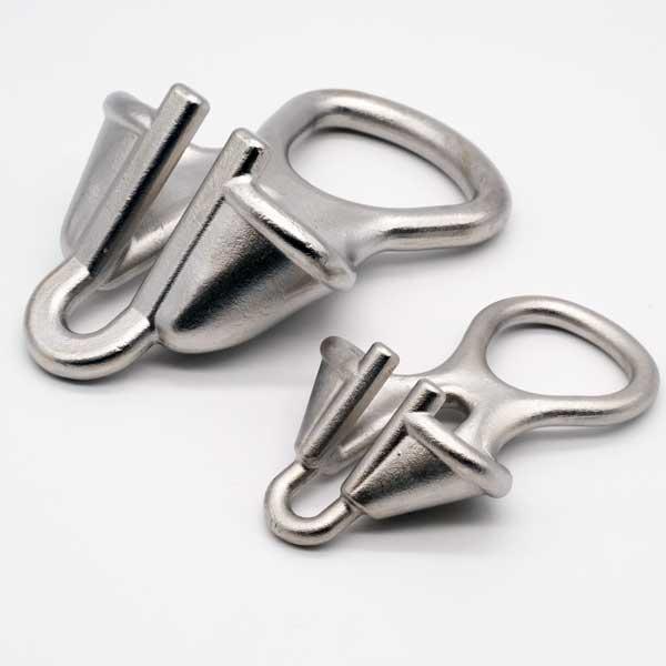 ◆アンカーチェーンをしっかりと固定アンカーチェーンロックは、船舶のアンカー（錨）を使用する際に、アンカーチェーンを固定するための装置です。これにより、アンカーが意図せずに動くことを防ぎ、船を安全に停泊させることができます。特に荒天時や強い潮...