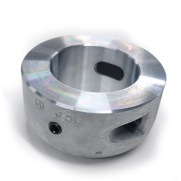 ■高澤製作所 標準プロペラシャフト用防蝕亜鉛　二ツ割 軸径φ40用ジンクとは亜鉛のことで、ジンクアノードは腐食電流から大事な艇の金属部品を守るために犠牲になるパーツです。高価なプロペラやギヤケースを電蝕から守る為に、こまめにジンクアノードの...