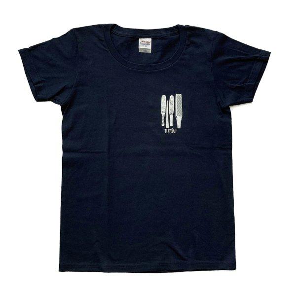 【フラダンス】【Ｔシャツ】【半袖Tシャツ】素材：綿１００％ゆったり着用できるTシャツです。出来上がり寸法W/M：バスト約８６ｃｍ　着丈約６１ｃｍ　肩幅約３６ｃｍ　袖丈約１６ｃｍW/L：バスト約９２ｃｍ　着丈約６４ｃｍ　肩幅約３８ｃｍ　袖丈約...