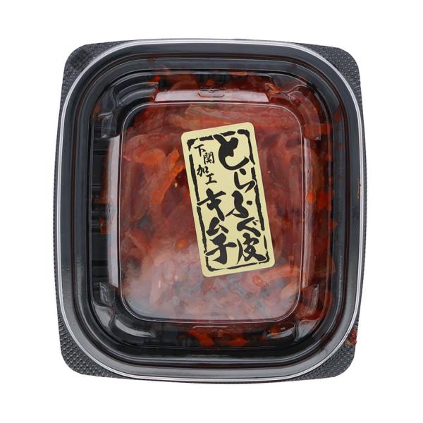 ほどよい酸味と辛味、ふぐ皮の食感をお楽しみいただけます。ご飯や酒のお供にどうぞ！※包装不可商品です。[原材料]ふぐ（標準和名トラフグ）、（国産）、山クラゲ、キムチベース（還元水飴、唐辛子、果糖、醸造酢、りんご加工品、おろしにんにく、食塩、鮭...