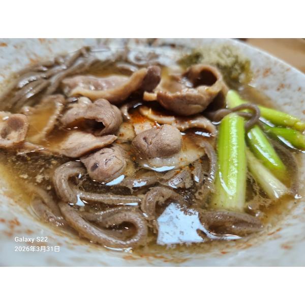 受注生産です。ご注文後２〜3日後の発送になりますのでそれ以降でお届けご指定ください。手軽に鴨鍋・鴨すき・鴨なんばんジプOックみたいな袋に入ってて、使いたいだけ使える！ただし賞味期限は14日。