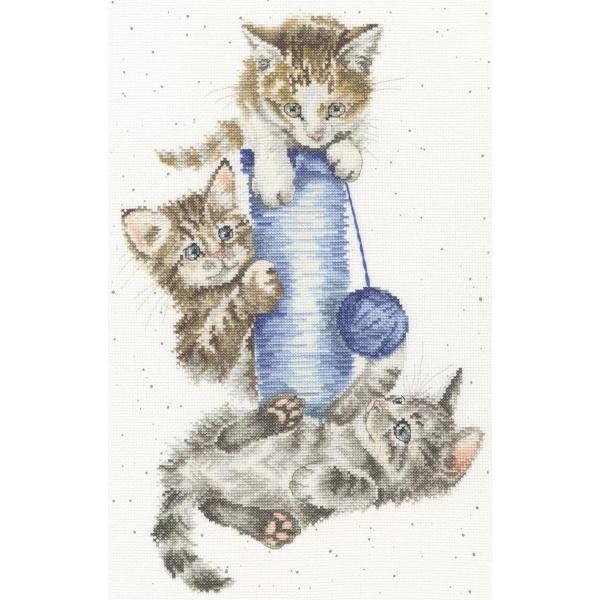 ・出来上がりサイズ：25×38cm (刺繍部分だけでなく、余白を含んだサイズになります。)・キット内容：刺繍布(ツヴァイガルト社製アイーダ/斑点印刷済み/白)、刺しゅう糸、針、図案、説明書(英語)、簡単な日本語説明・イギリス製 (Made ...