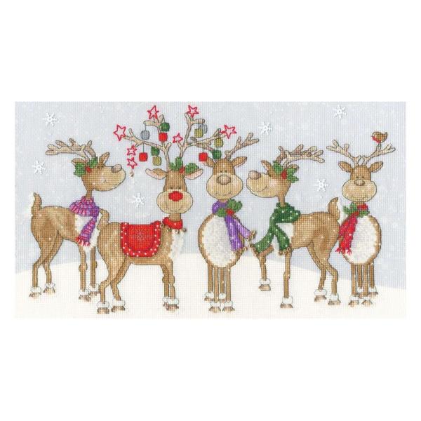 ・出来上がりサイズ：36×20cm・キット内容：刺繍布(ツヴァイガルト社製アイーダ/背景印刷済み)、刺しゅう糸、ウーリー糸、飾り(スパンコール、ビーズ、ボタン等)、ベルクロ、針、図案、説明書(英語)、簡単な日本語説明・イギリス製 (Made...