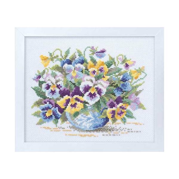 ●キット内容：刺繍糸(綿)、刺繍布(綿)、クロスステッチ針、図案付説明書●難易度：C(中級者向)●デザイン：オノエ・メグミ●出来上がりサイズ:29.7×36.4cm●オリムパス刺繍布No.3000(ジャバクロス中目・綿100％・白)使用●目...