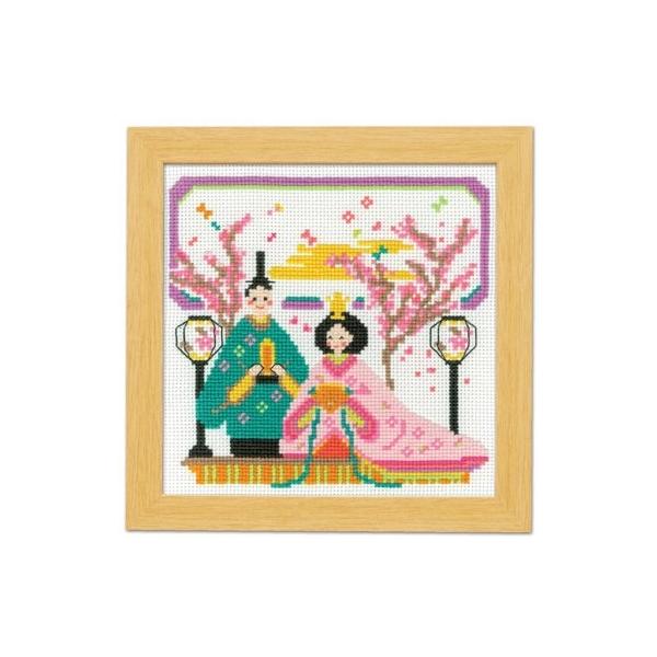 【発売日：2024年02月29日】●額外径：縦約24.4cm×横約24.4cm●額内径：縦約20cm×横約20cm●キット内容：25番刺しゅう糸(綿100％)、刺繍布(綿100％)、クロスステッチ針、カラー図案付説明書。●難易度：D(初〜中...