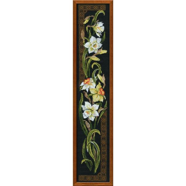 ○出来上がり寸法(刺繍面サイズ)：20×92cm○キット内容：ウールアクリル極細毛糸、16カウントアイーダ刺繍布(綿、黒)、針、図案、簡単な日本語説明。○難易度：中〜上級者向け○刺繍布目数：16カウント(1インチ≒2.54cmあたり16目、...