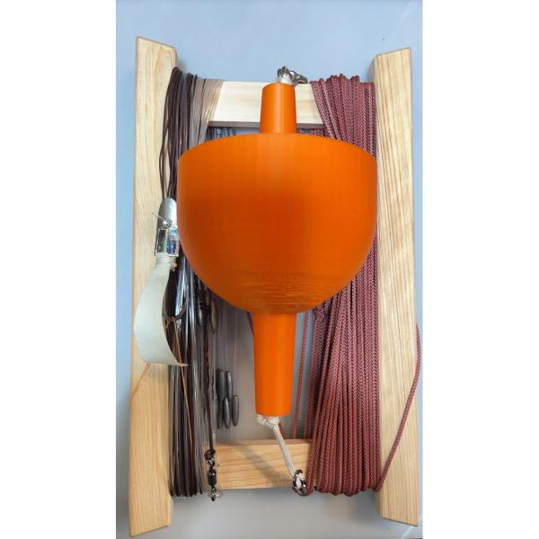 木枠、 取ったり用ロープ 、 爆弾  直径11.5cm  1個、ビシ、 ルアー シャビキ 1個 シャミ皮付き(猫)、※画像はイメージです。★バランス鉛付き（上面に付いているタイプと中に入っているタイプがありますがタイプはお任せになります。）...